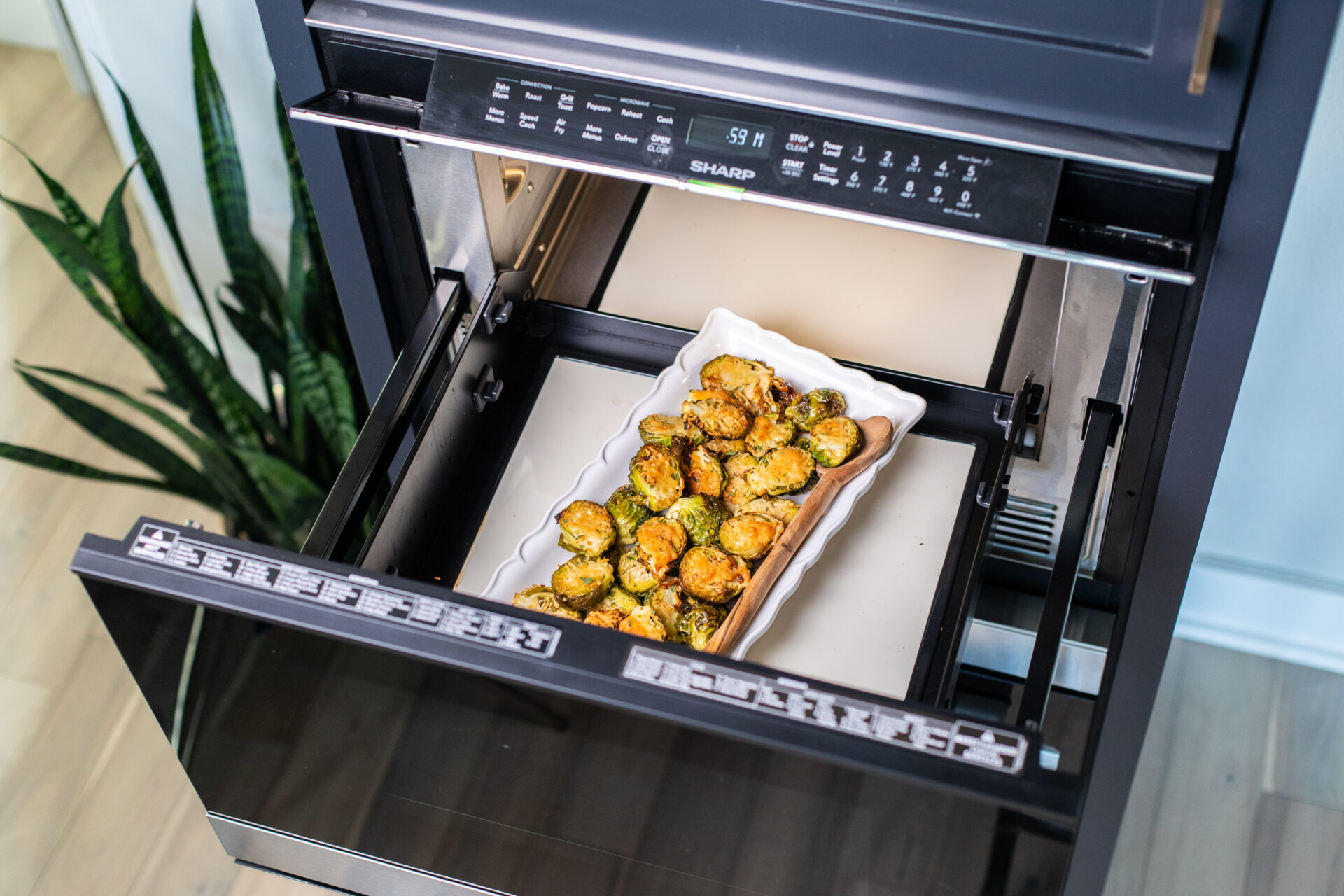 5 Quick Microwave Breakfast Ideas for Busy School Mornings | SHARP Home