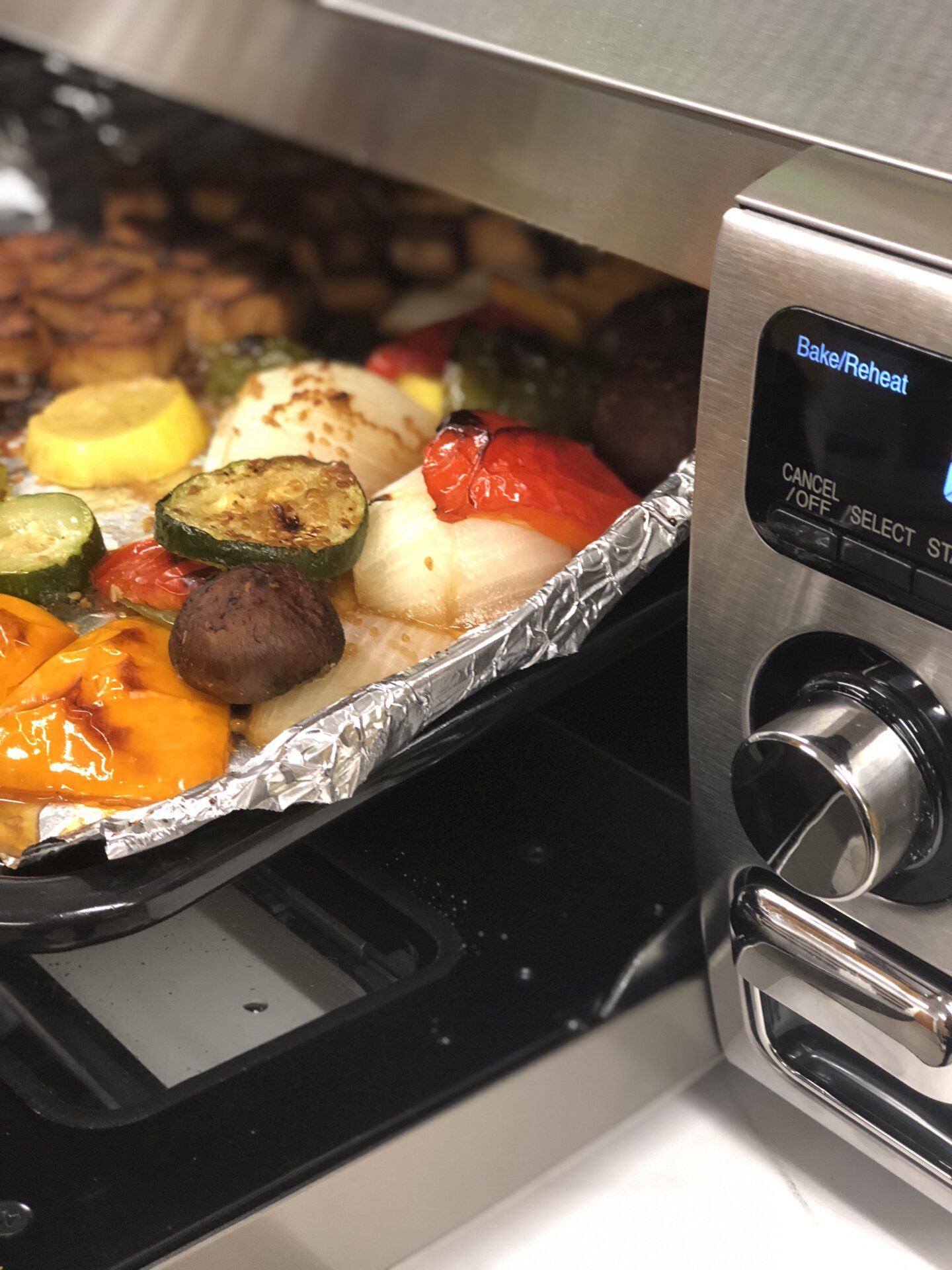 Benefits of Sharp`s Superheated Steam Countertop Oven