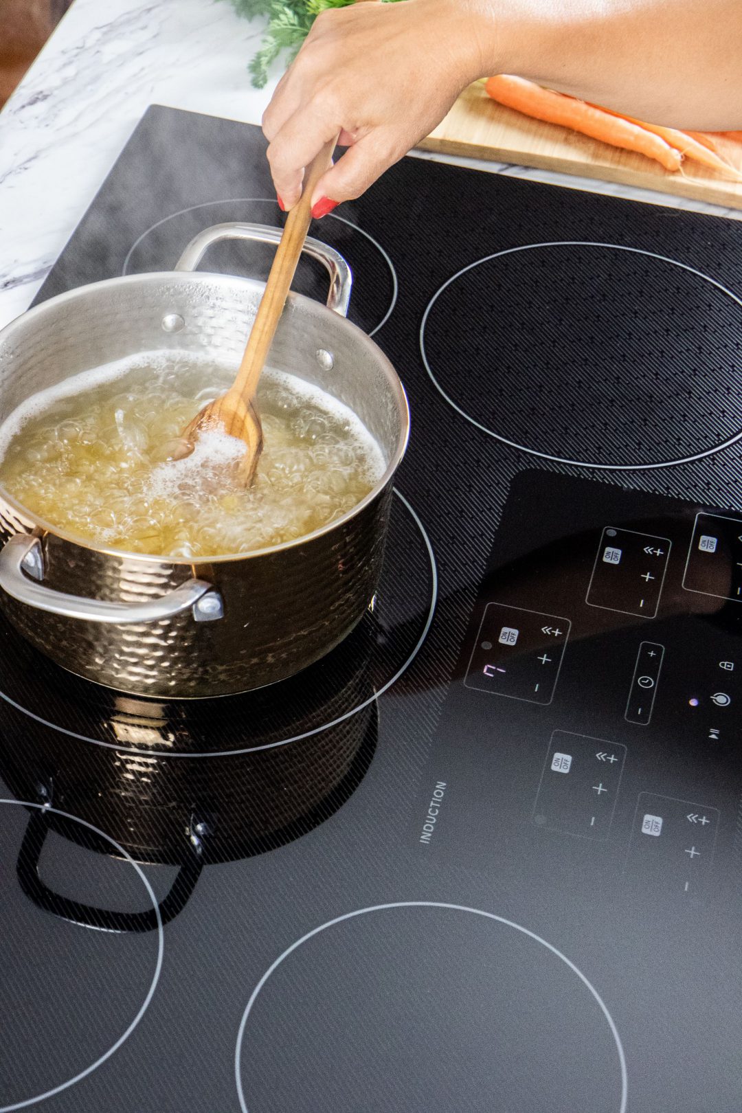 Comparing the Best Cooktops for Your Kitchen Renovation