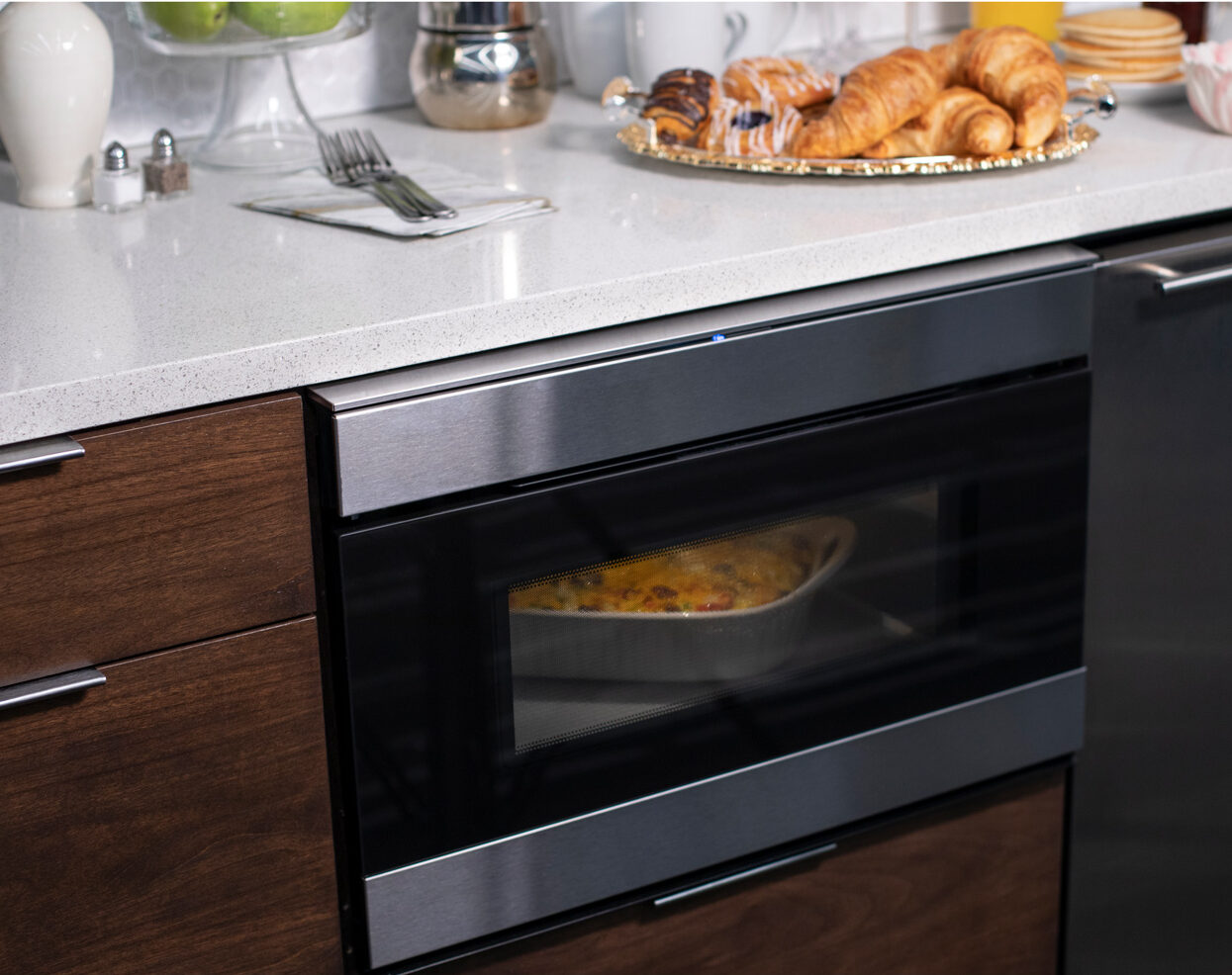 Why You Should Update Your Kitchen Appliances: SHARP