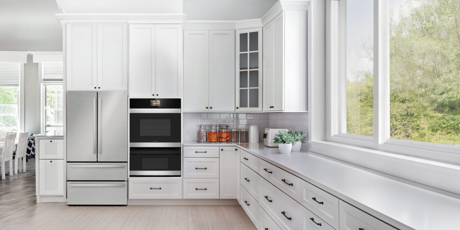 How Does a Microwave/Convection Oven Combination Appliance Work?